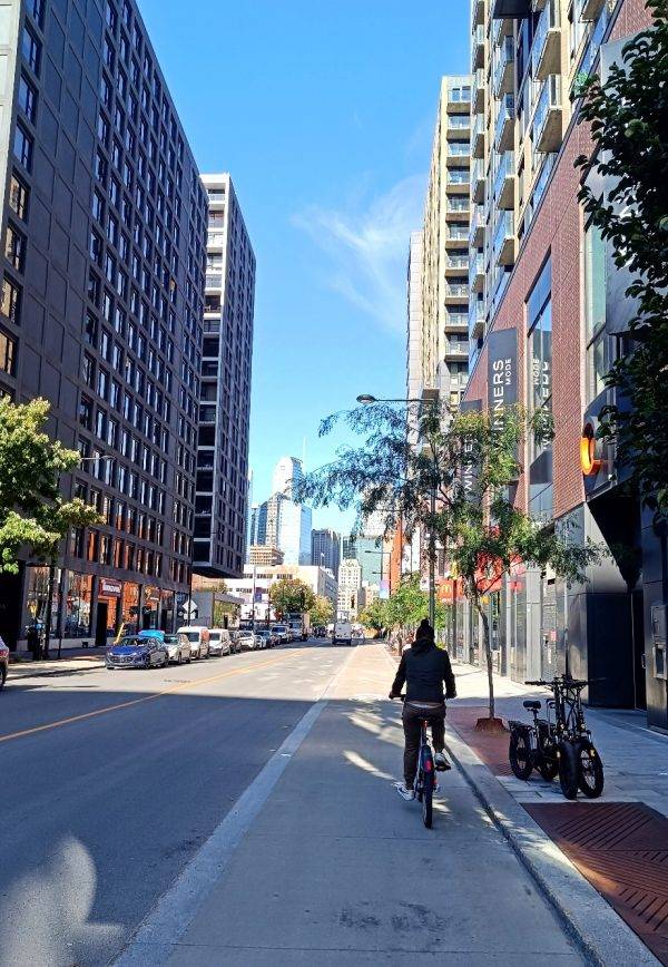Utiliser les vélos de ville BIXI à Montréal : avis, conseils et itinéraires